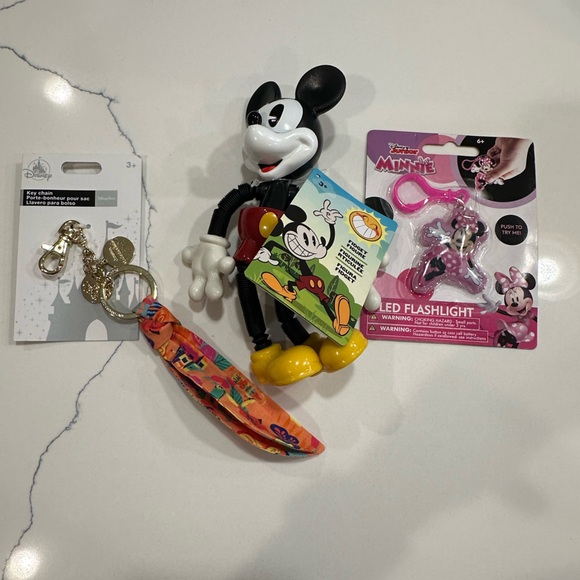 Disney | Toys | Disney Bundle Mickey Fidget Figure And 2 Key Chains Nwt ...